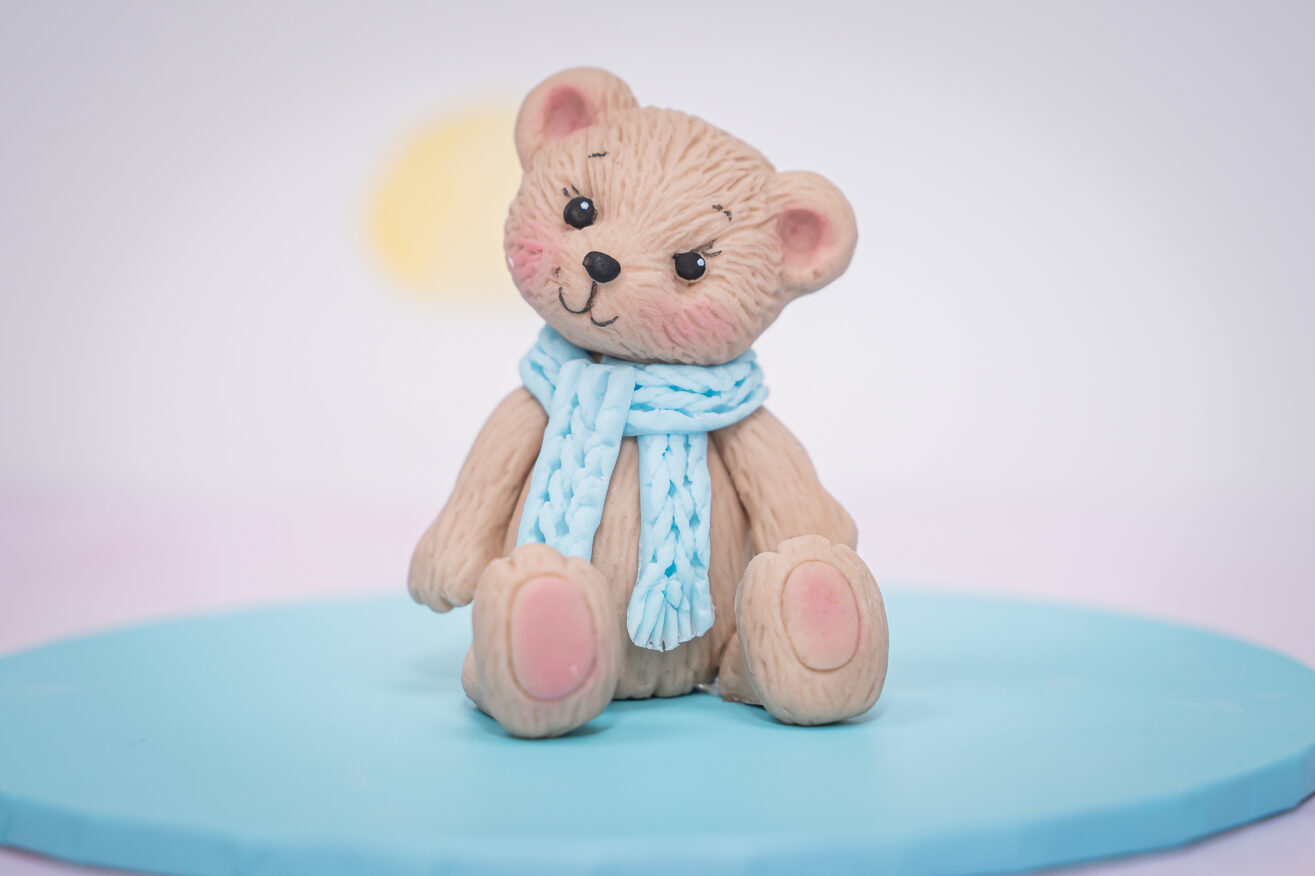 What’s the Best Paste to Use in Moulds – Fondant, Modelling Paste, or ...